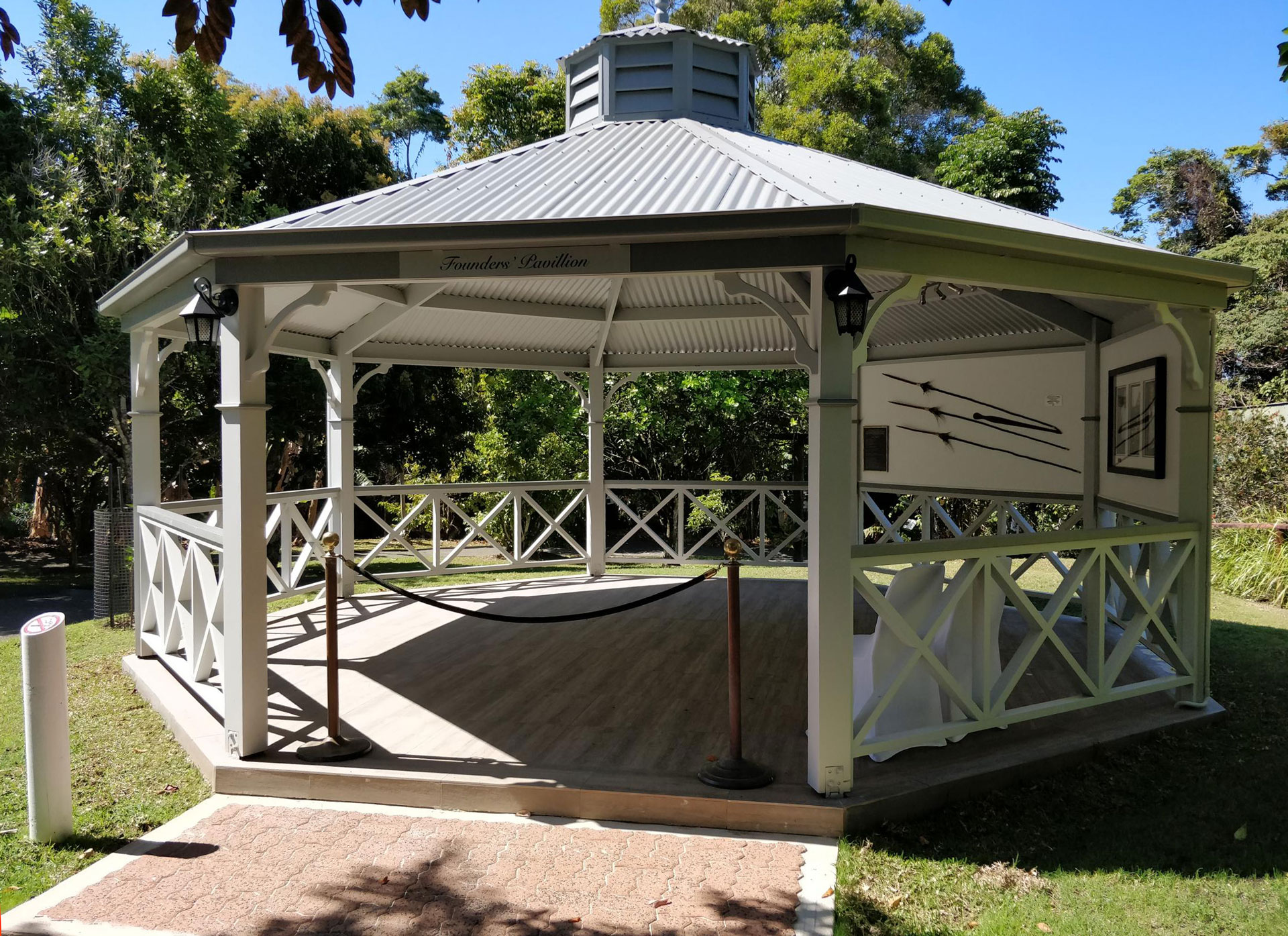 Home - Custom Built Gazebos